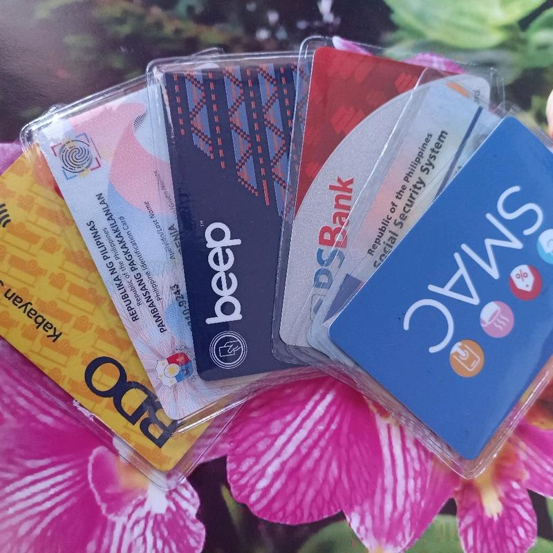 ID'S, ATM, CREDIT CARD HOLDER/ COVER ( TRANSPARENT- CLEAR) - TikTok ...